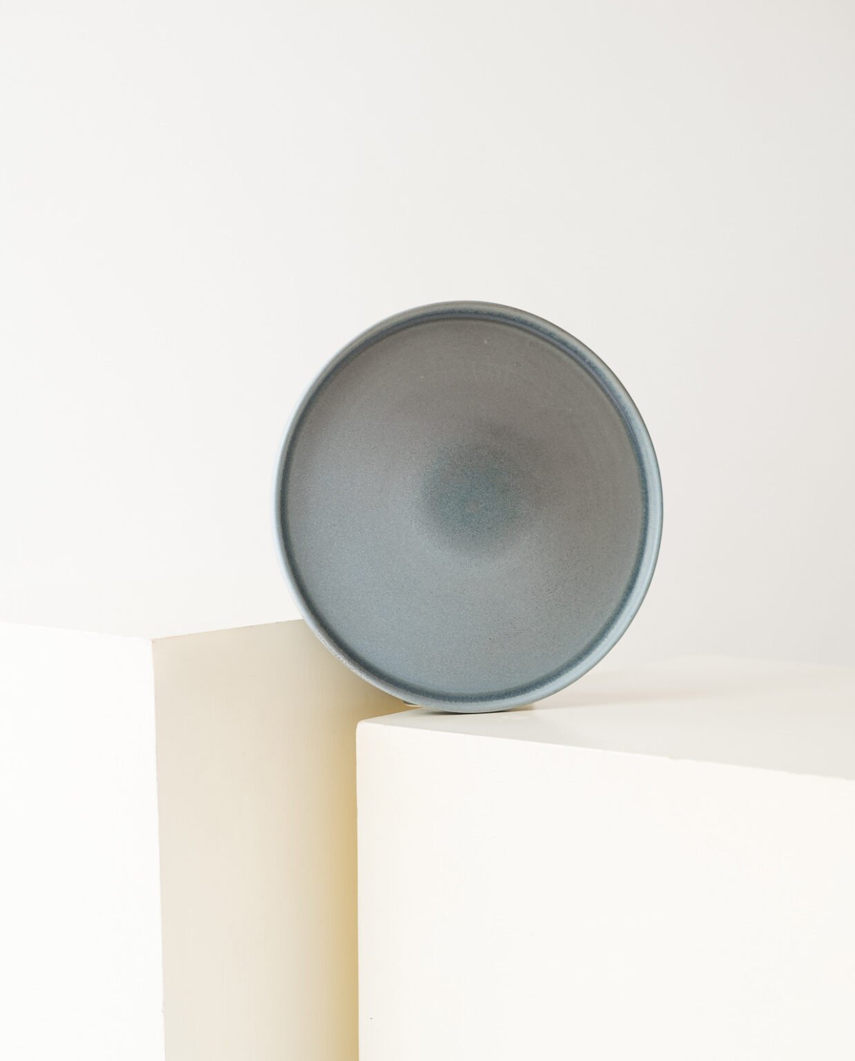 Plato Plano Con Borde 29 Ø cms. – Ataula | Cerámica Artesanal Contemporánea